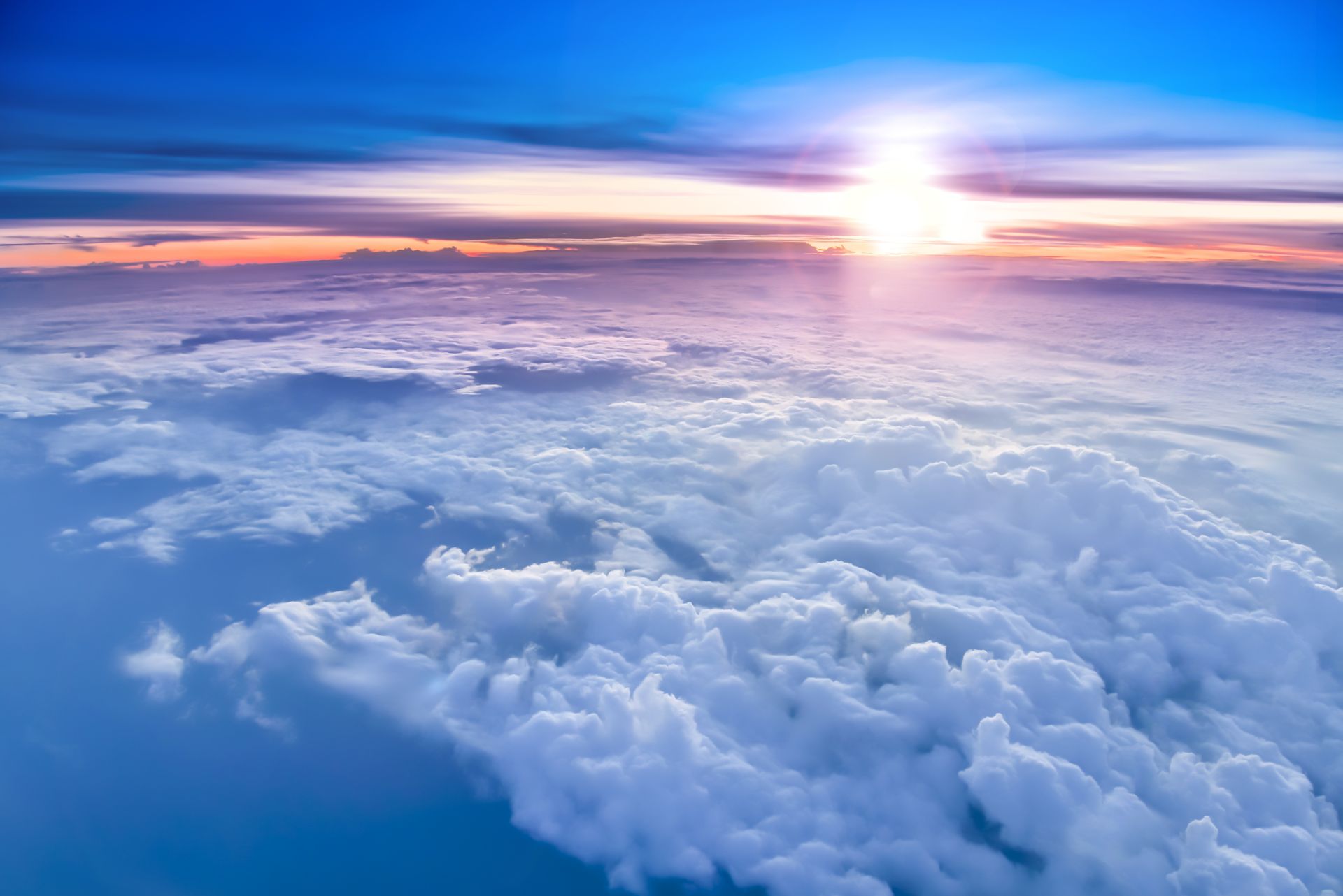 Test de cultură generală. Cât cântărește un nor?