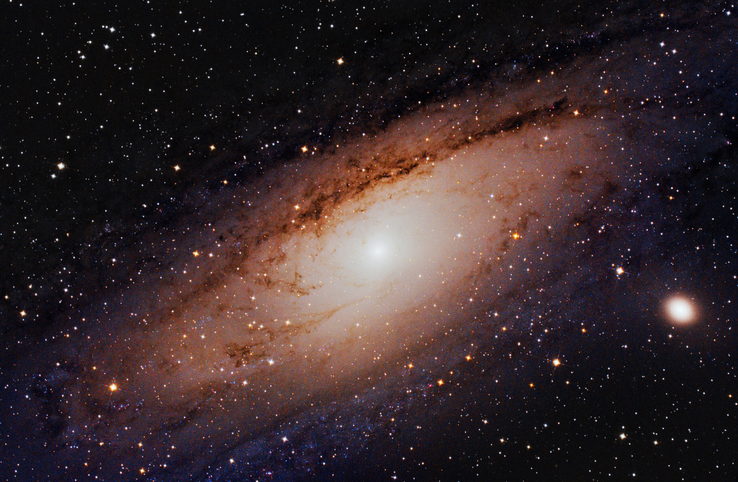 O strălucire „extremă” de la primele galaxii ale Universului