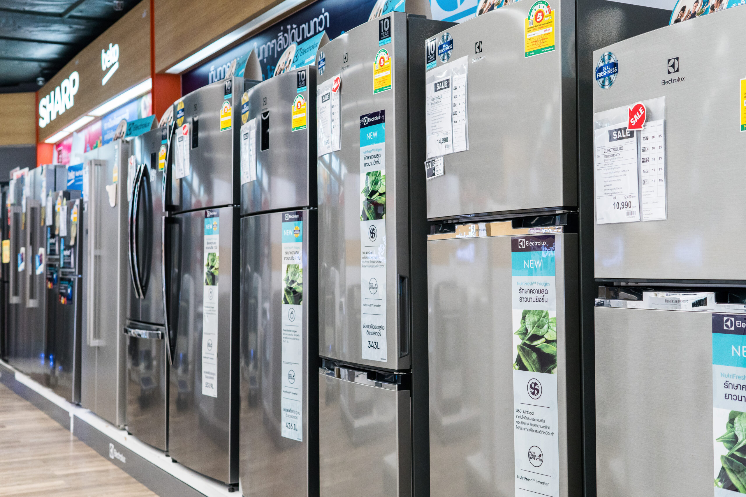 Câți dintre români aleg să cumpere electronice şi electrocasnice în rate?