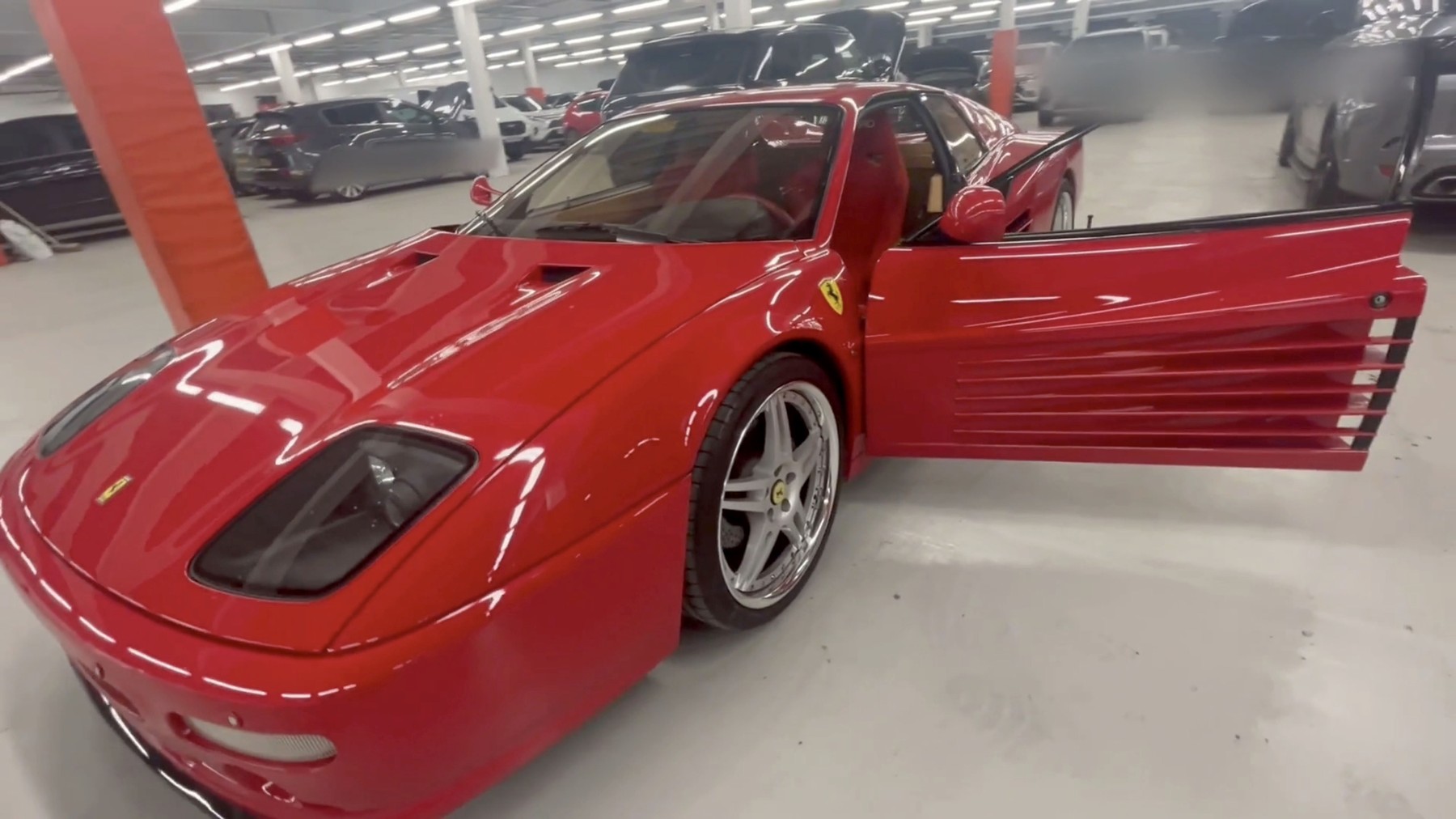 Un Ferrari furat de la un pilot de Formula 1, recuperat 30 de ani mai ...