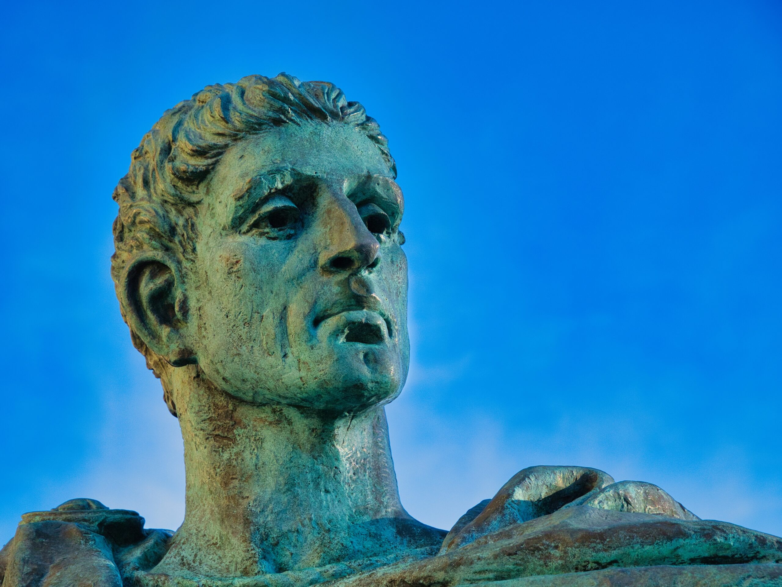 Sfânt sau ucigaș cu sânge rece? Adevărul mai puțin știut despre ...