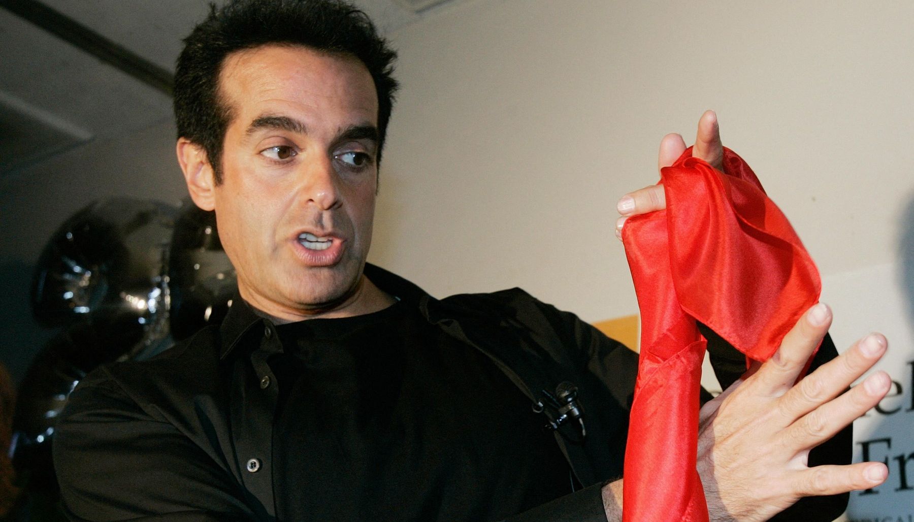 Magicianul american David Copperfield, acuzat de abuz sexual de 16 femei