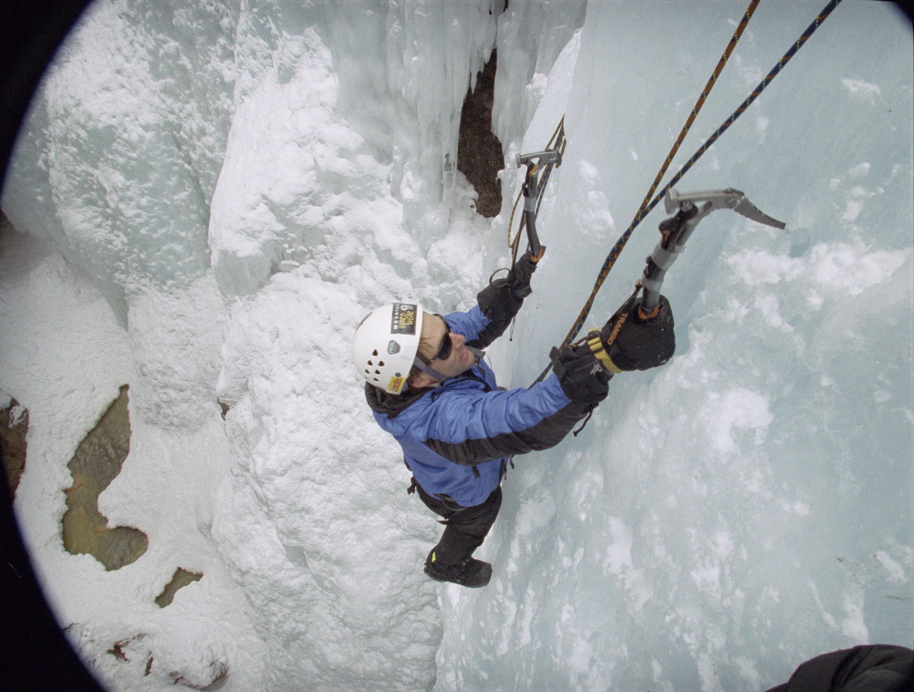 Erik Weihenmayer, prima persoană nevăzătoare care a cucerit Everestul