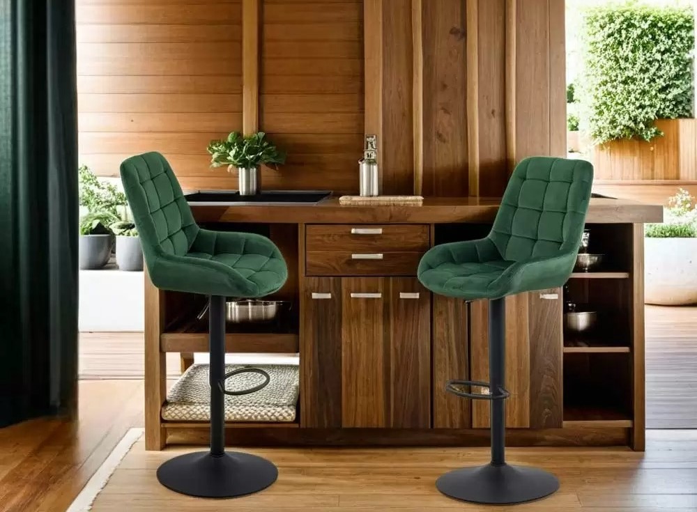 (P) Ce fel de scaune de bar sunt potrivite pentru o insulă de bucătărie?