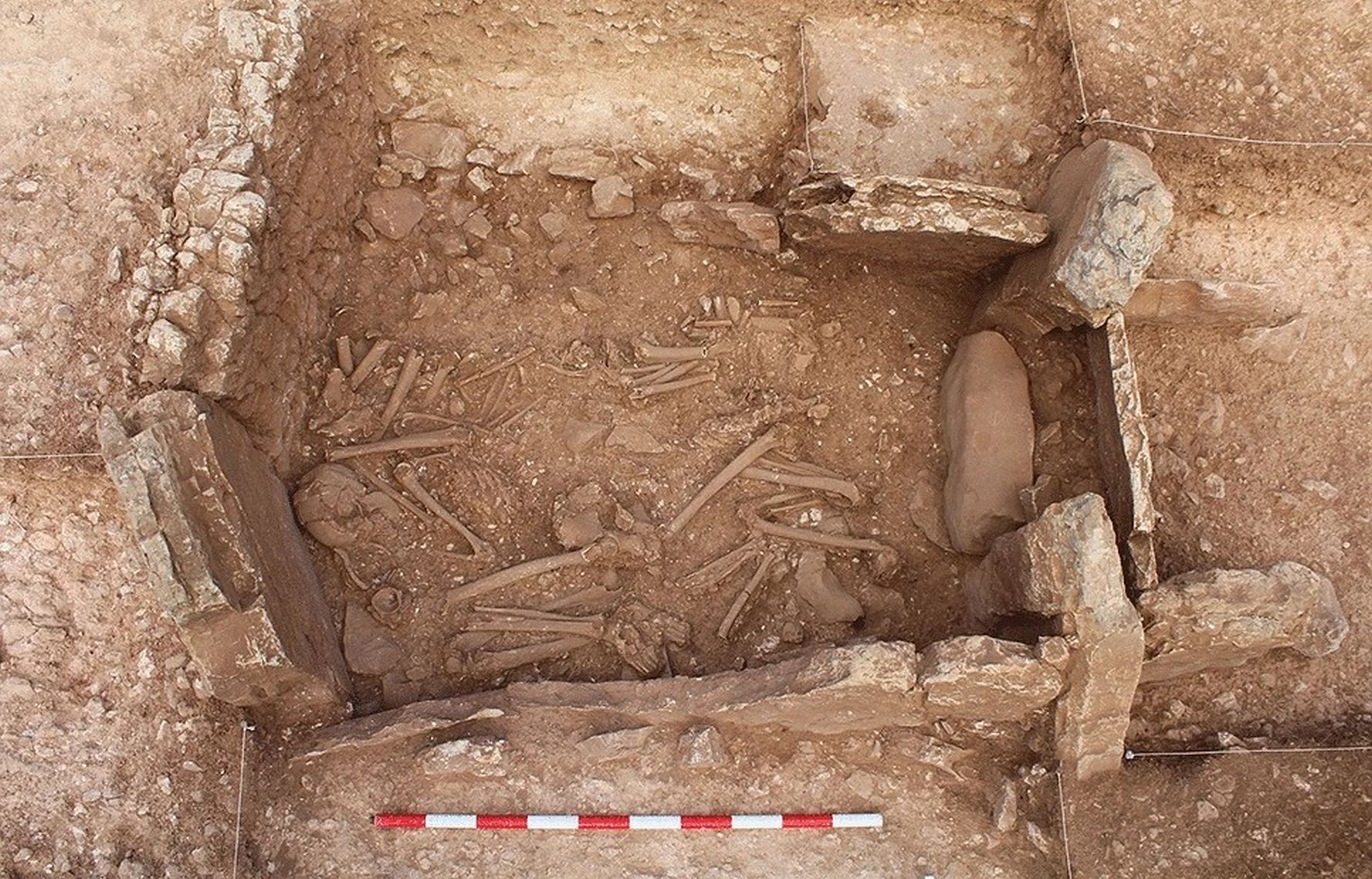 Un cimitir vechi de 5.000 de ani din Spania adăpostește de două ori mai ...