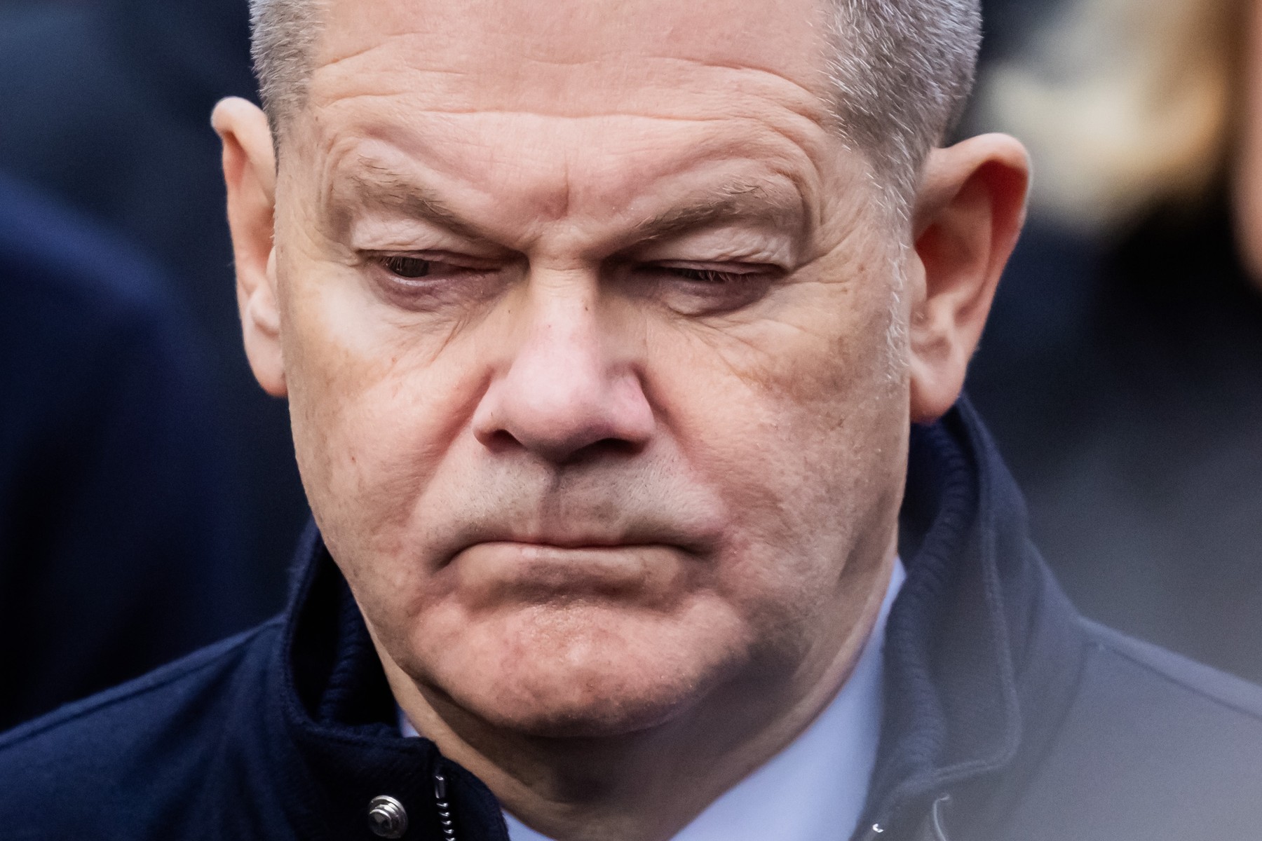 Olaf Scholz a îndemnat germanii să nu se lase manipulați de rețelele de ...