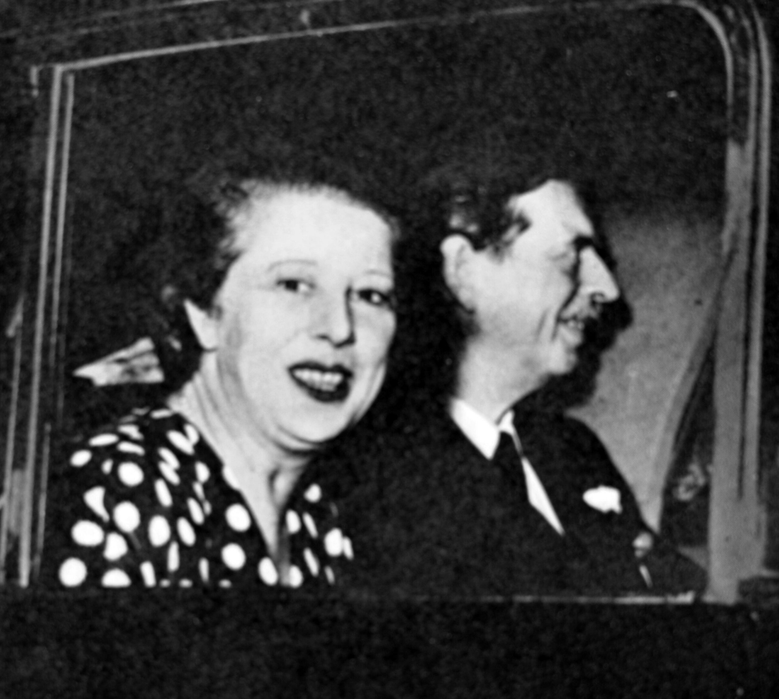 Cine a făcut parte din camarila regelui Carol al II-lea, „banda neagră ...