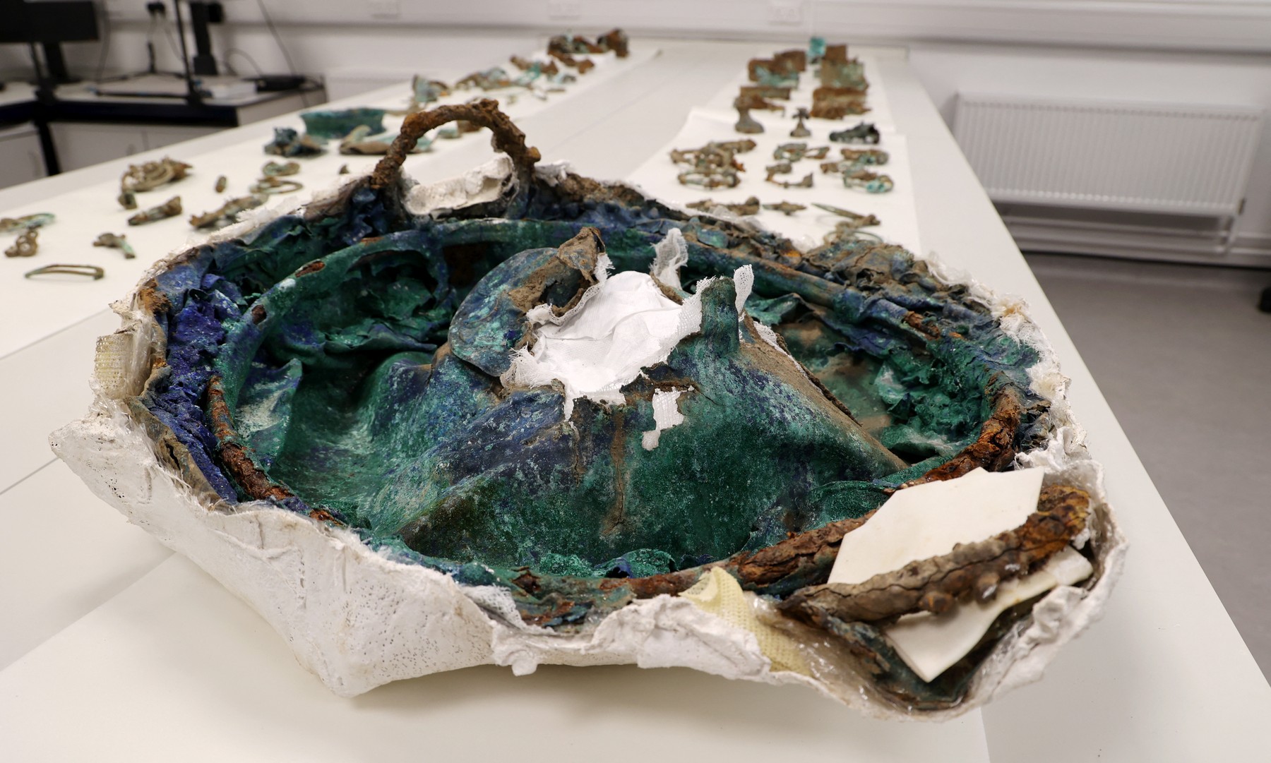 Descoperire arheologică în Marea Britanie: Tezaurul din Epoca Fierului ...