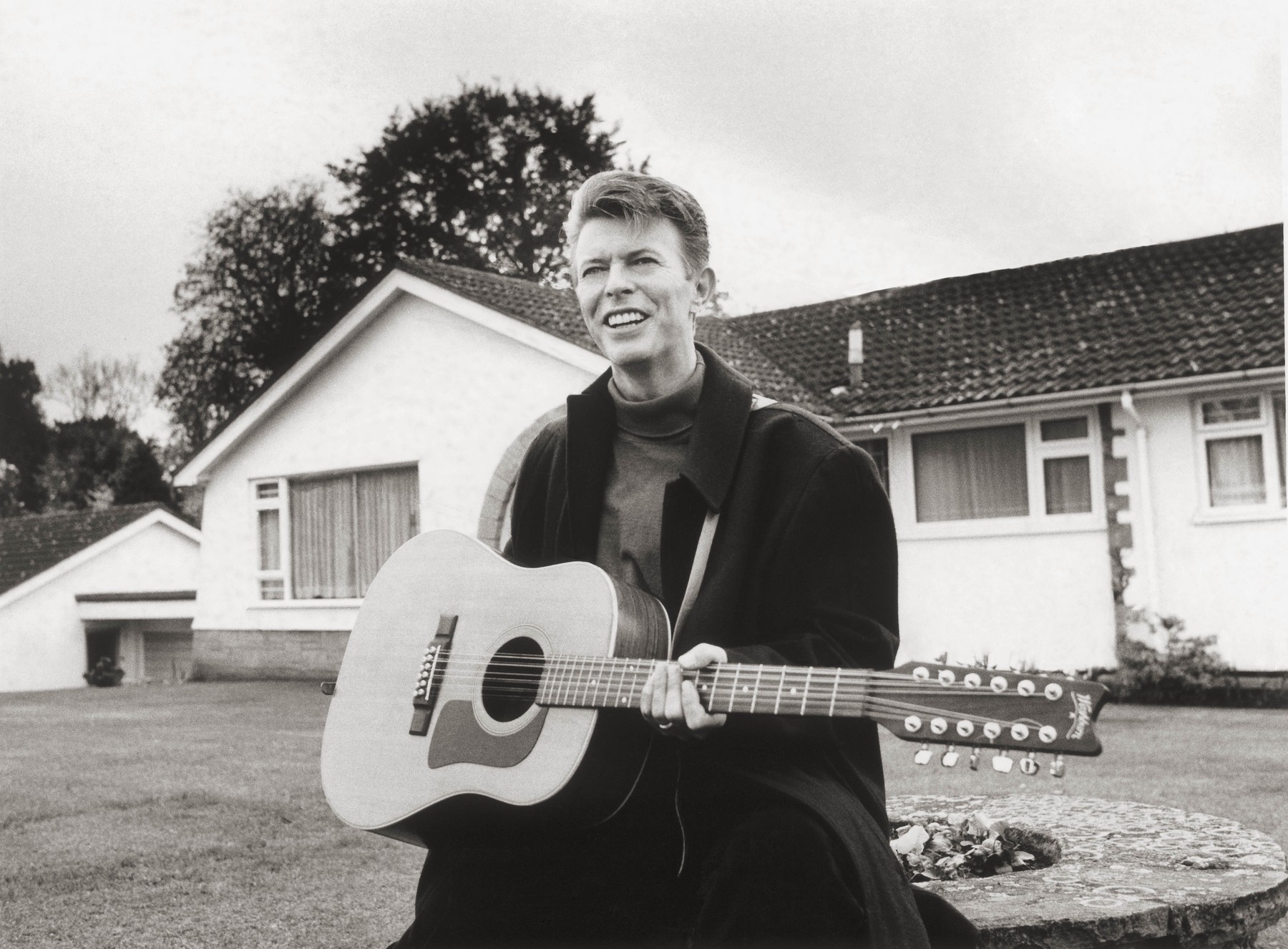 David Bowie, peste 50 de ani de geniu muzical și metamorfoze. Traseul ...