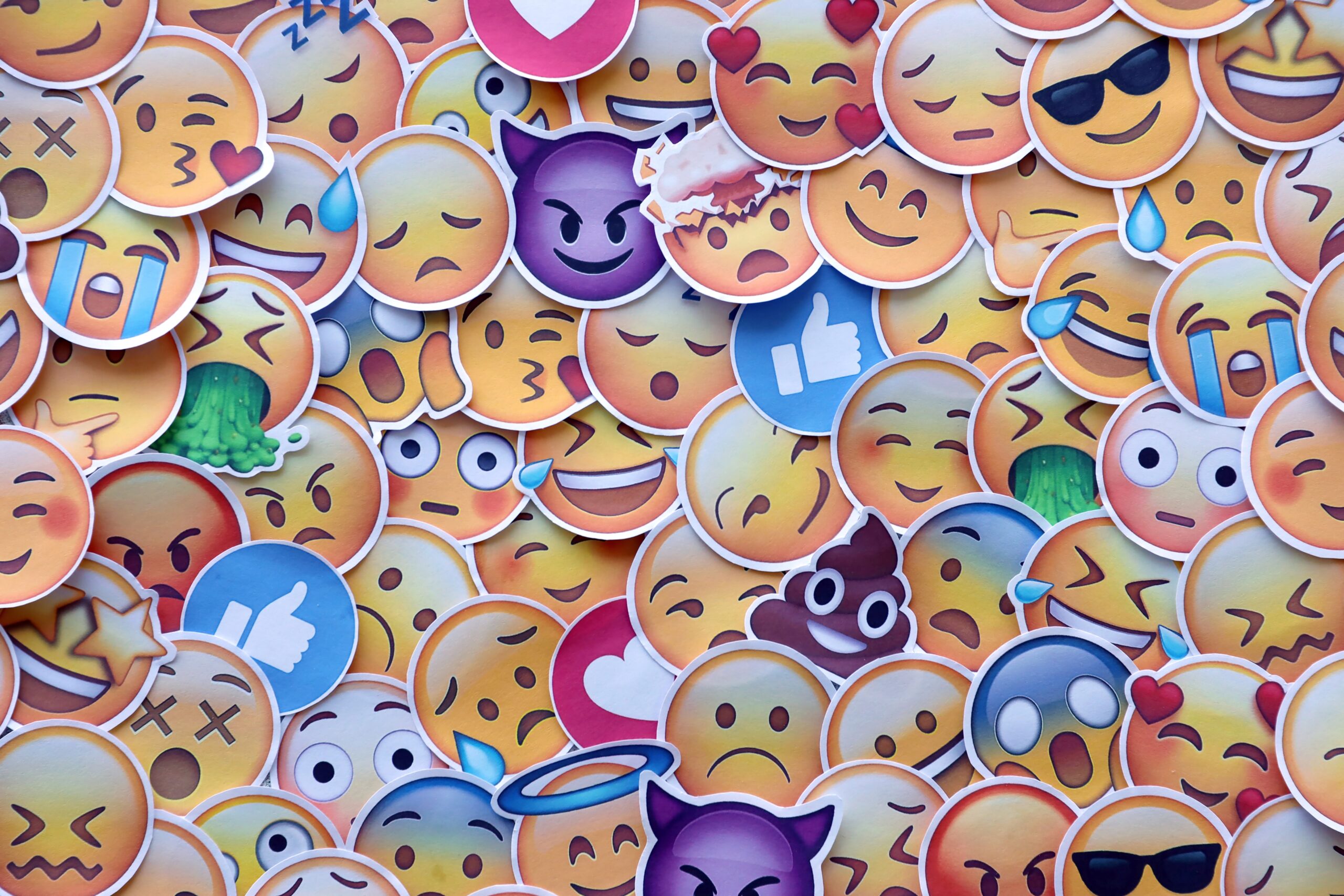 Noi emoji-uri vor apărea în curând pe smartphone-uri