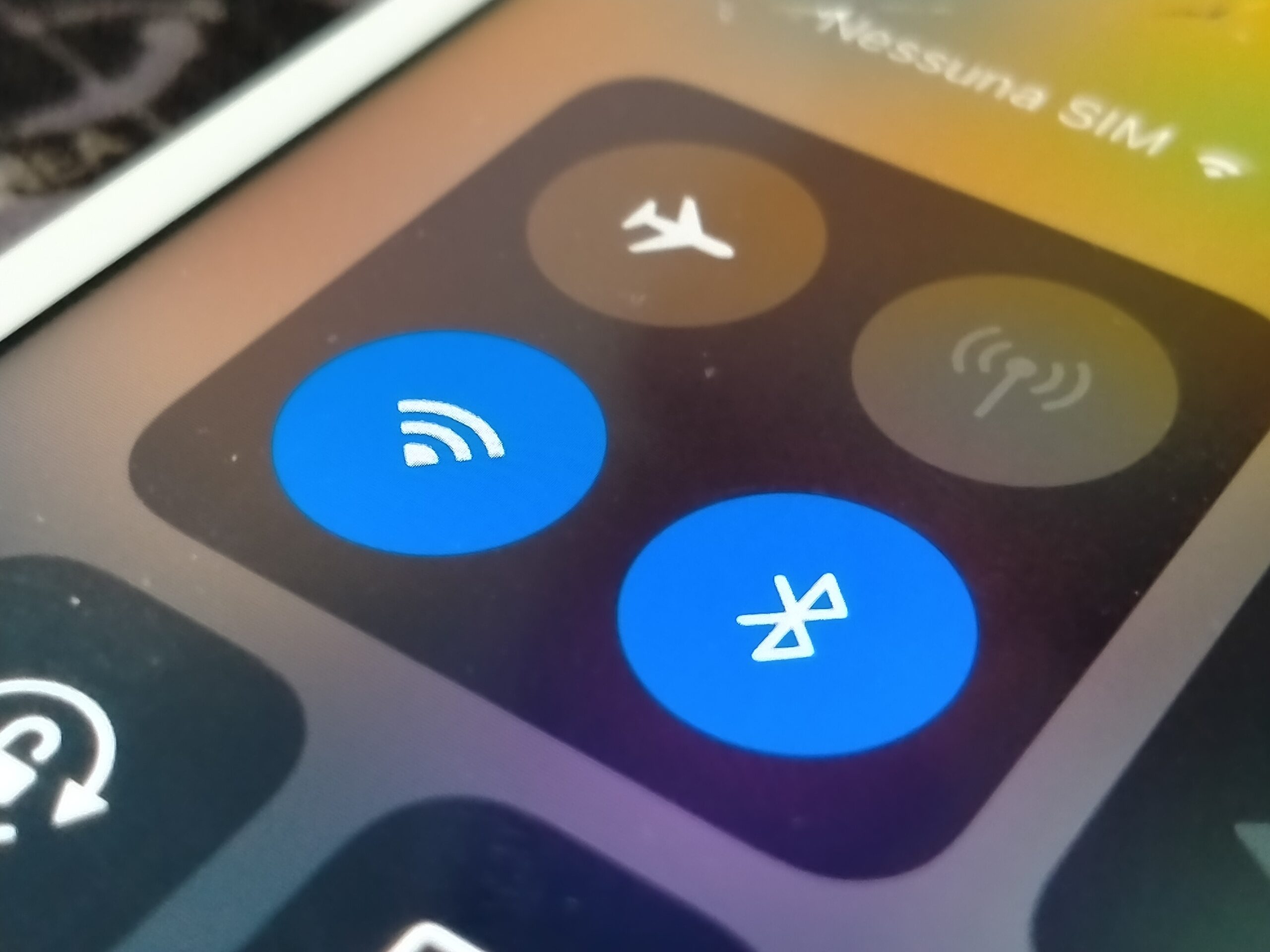 De ce este bine să dezactivezi funcția de WiFi de pe telefon atunci ...