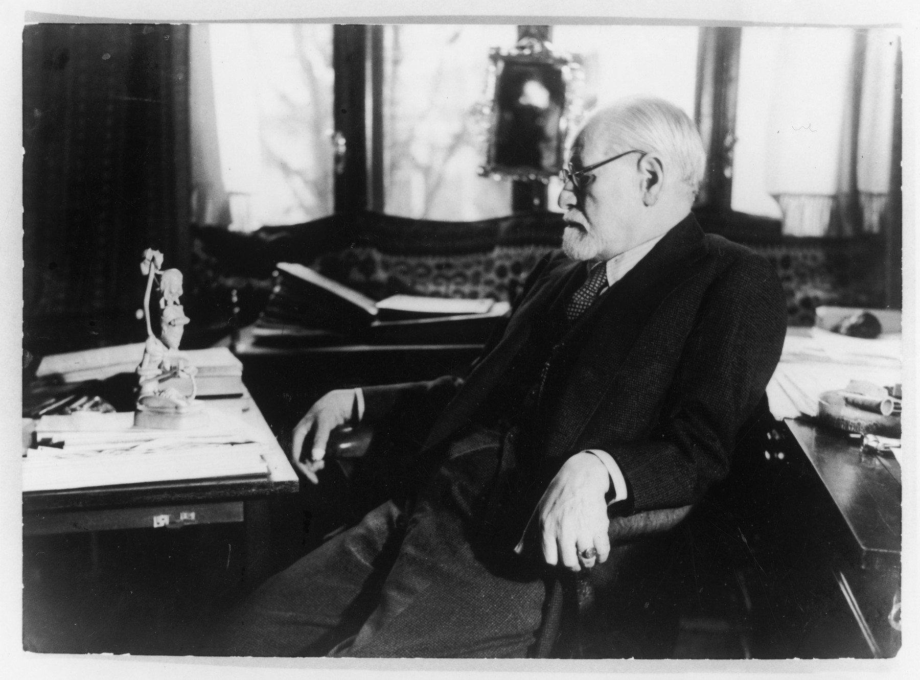 „Omul-Lup”: pacientul lui Sigmund Freud declarat vindecat, dar ...