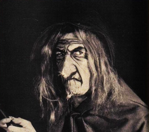 MISTERE ROMANESTI. Cine este Baba Cloanta? - Descopera.ro